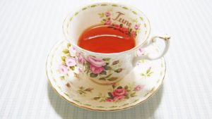 Health Benefits of Rose Tea + Recipe